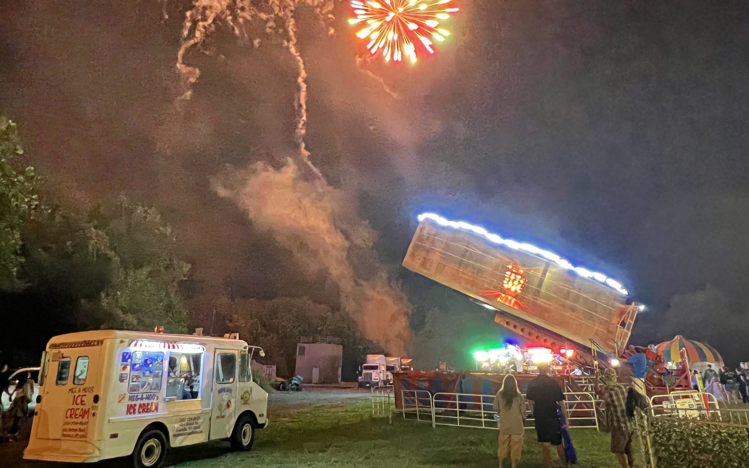 Community celebrates town’s togetherness – Tompkins Weekly